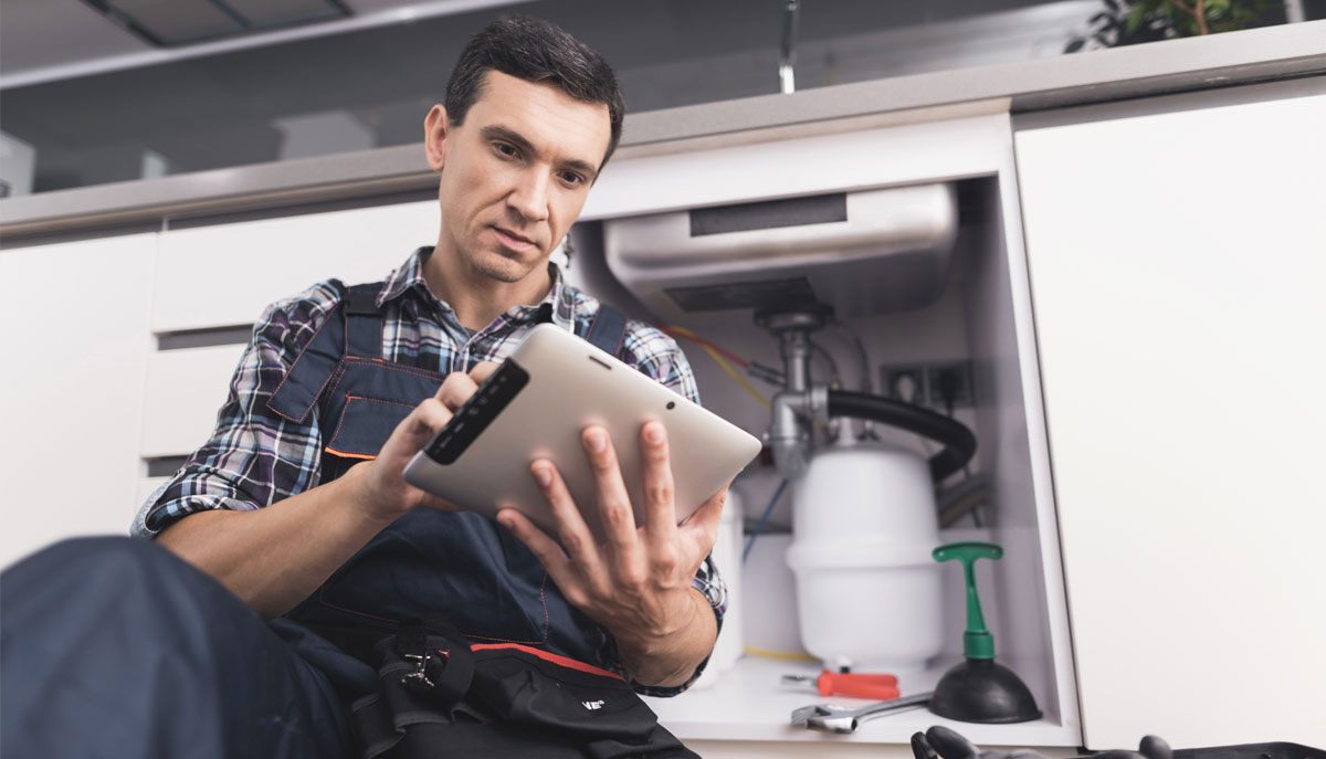 Improving Plumbing Customer Service with FSM Software | Sera Systems